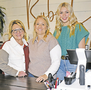 Area residents, visitors fawn over annual Hunter’s Wife Weekend ...