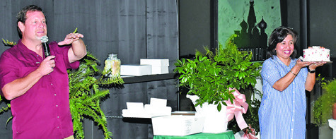 BC Chamber presents awards to members at banquet | Burleson County Tribune