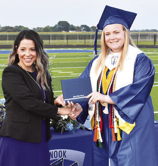 See reflects on friendships, memories at graduation | Burleson County ...