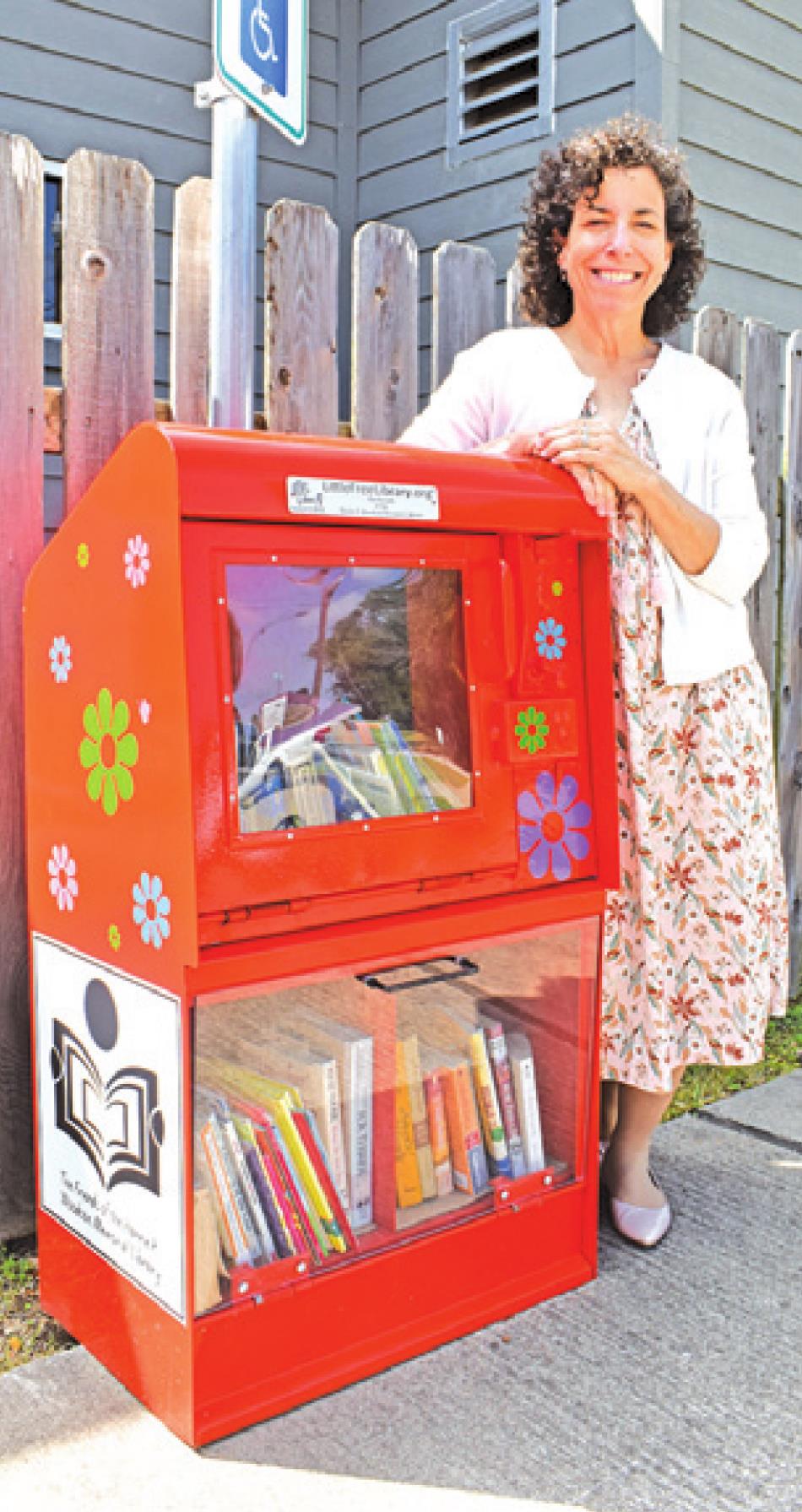 Local residents help repair damaged Little Free Libraries | Burleson ...